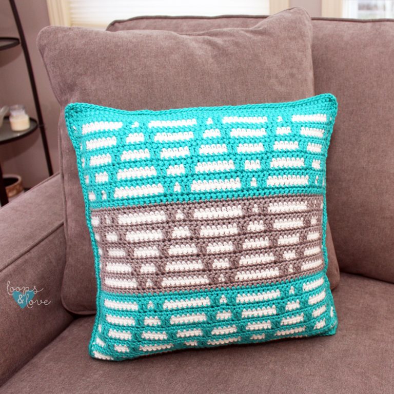 Mosaic Triangles Pillow - Free Crochet Pattern Loops & Love Crochet