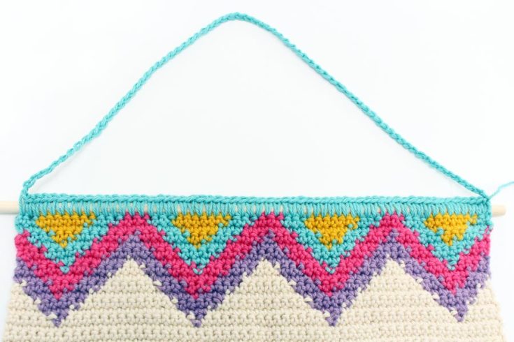 Spring Wall Hanging - Free Crochet Pattern Loops & Love Crochet