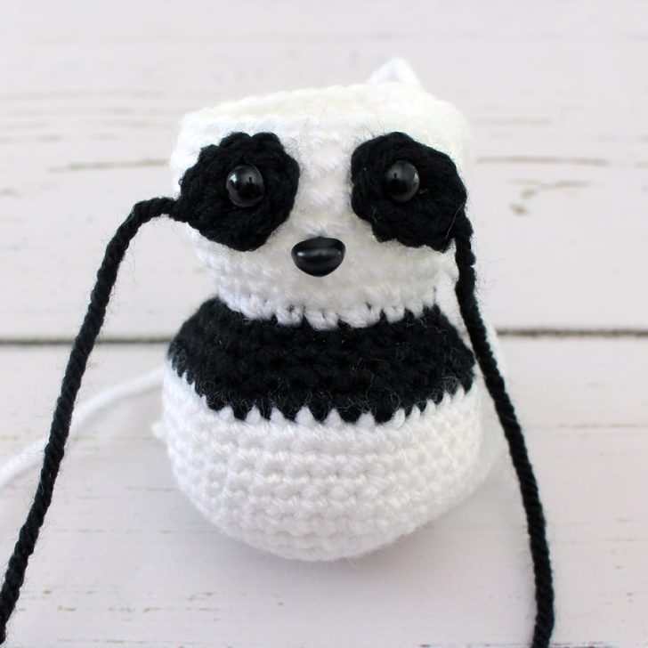 Mini Panda Amigurumi - Free Crochet Pattern Loops & Love Crochet